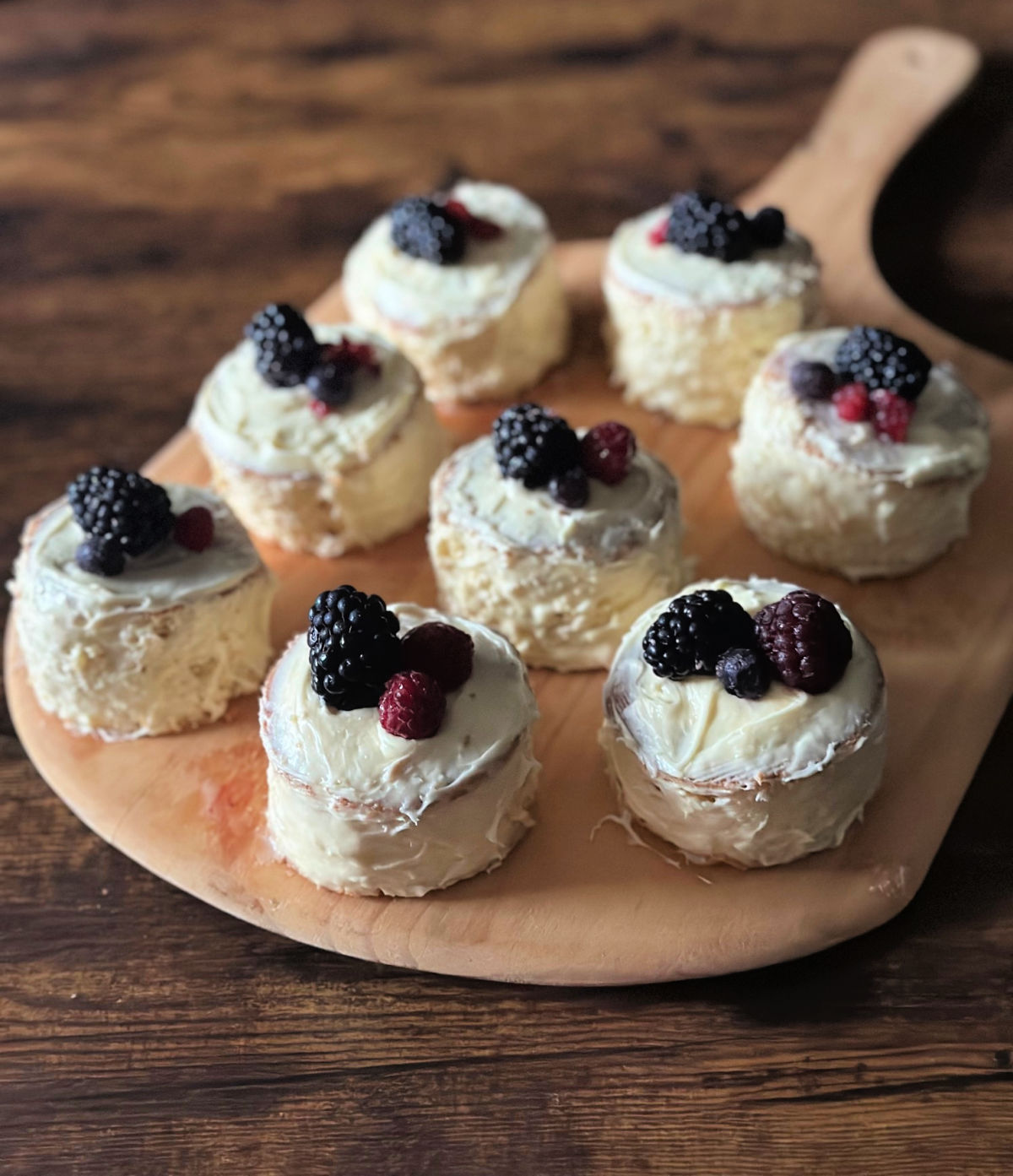 Easy Mini Cake Ideas With Decorating Tips